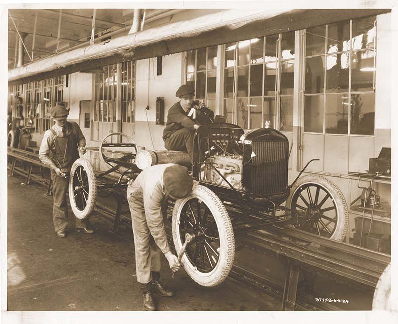 Detroit Car Manufacturing - A Brief History — Detroit Shirt Company